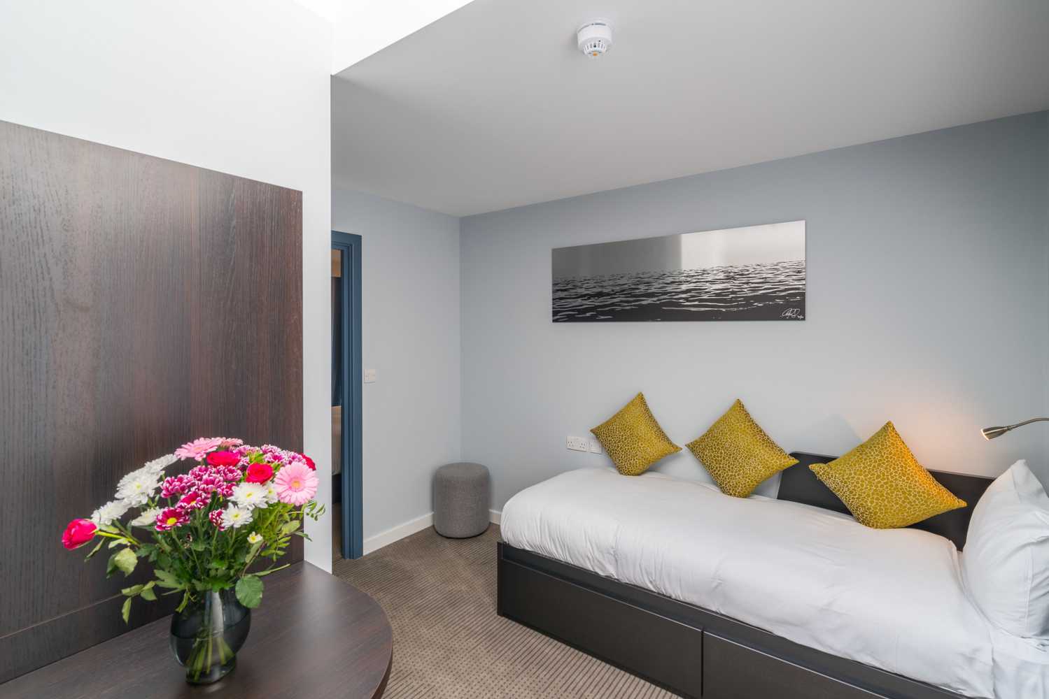 Gift Card for Pelican London Hotel And Residence | Roomcard.com